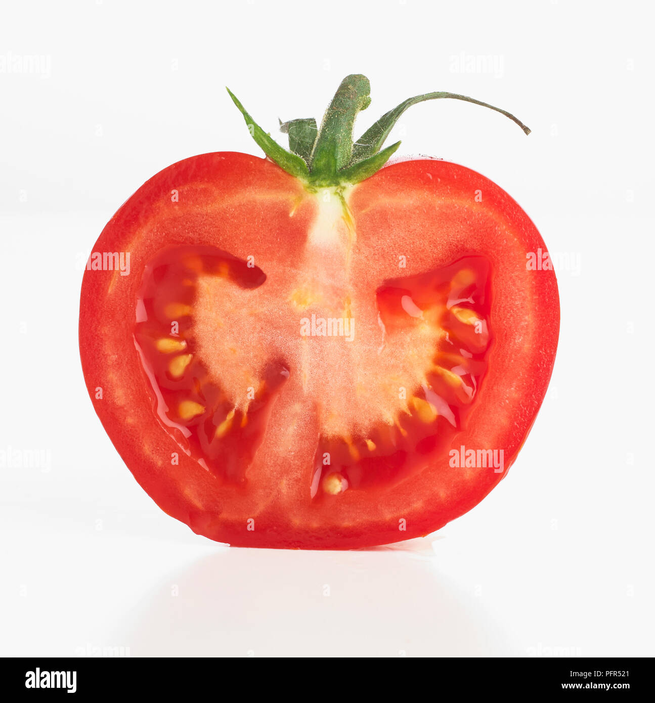 Coupe transversale de tomate Banque de photographies et d’images à ...