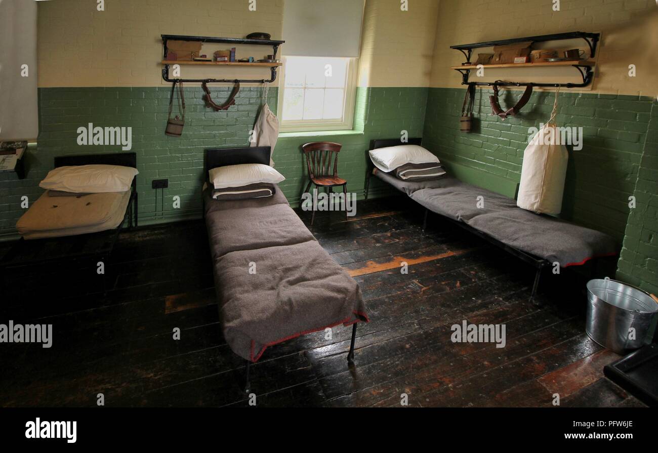 Barracks Beds Banque d'image et photos - Alamy