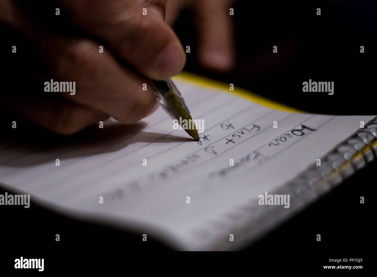 Exercices d'écriture cursive Banque de photographies et d’images à ...