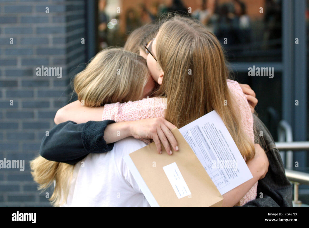 Celebra los resultados del gcse st mary redcliffe temple school en ...