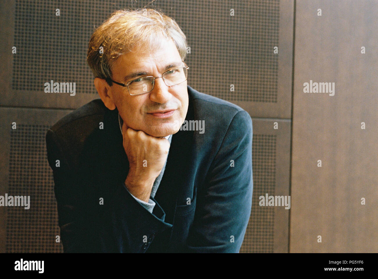 Orhan pamuk Banque de photographies et d’images à haute résolution - Alamy