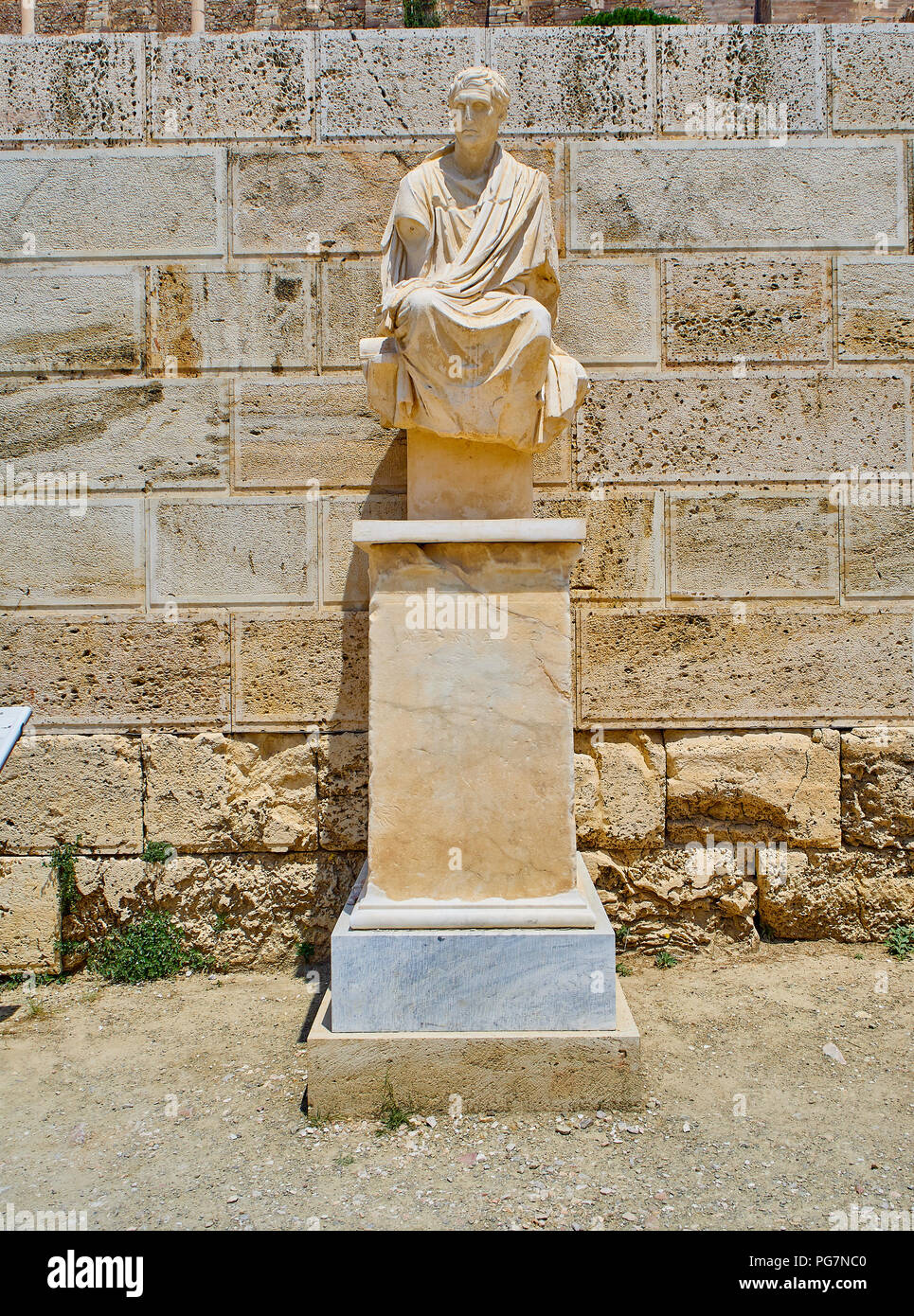 Sculpture de Ménandre (Meandros) du théâtre de Dionysos Eleuthereus à l ...