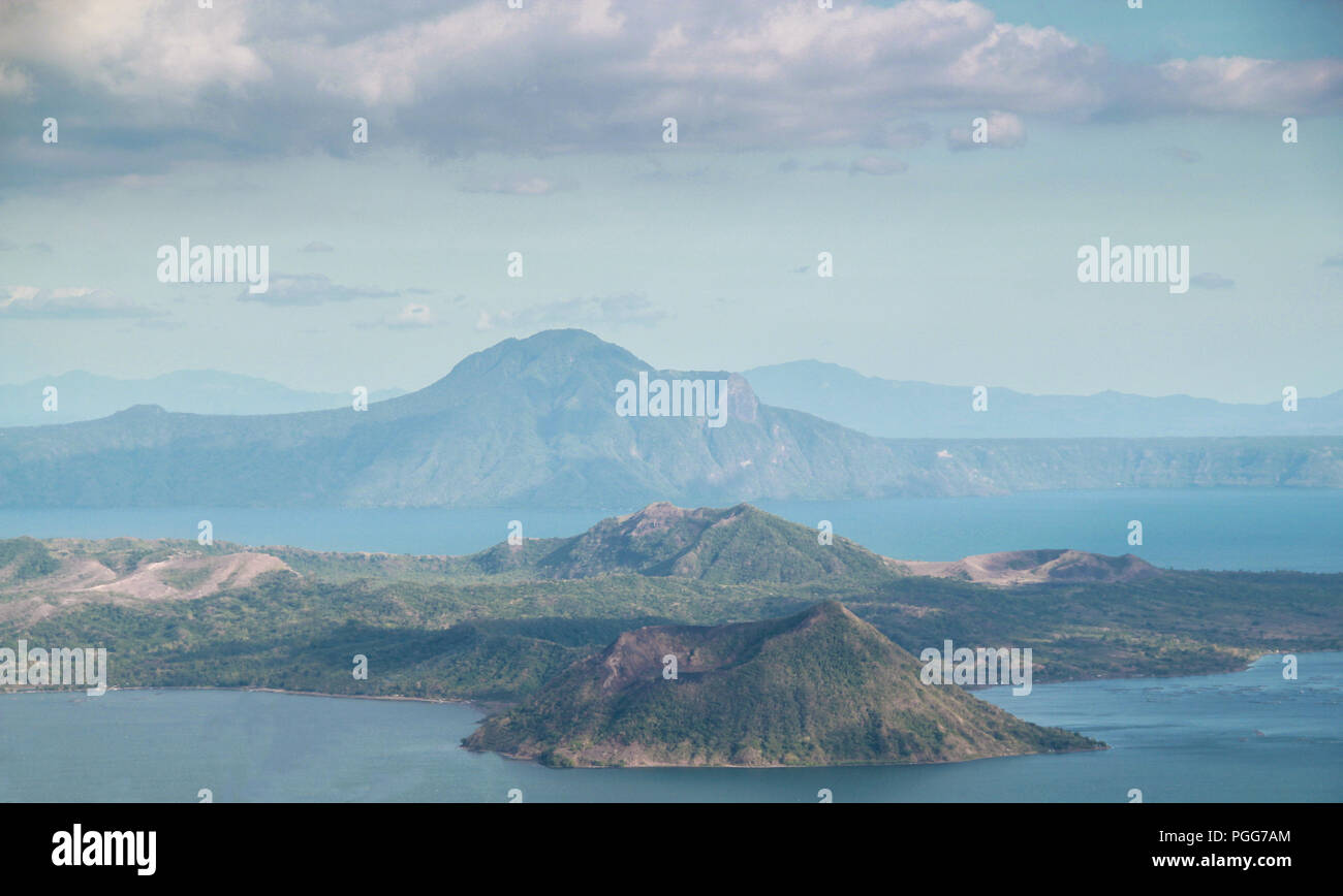 Volcan taal Banque de photographies et d’images à haute résolution - Alamy