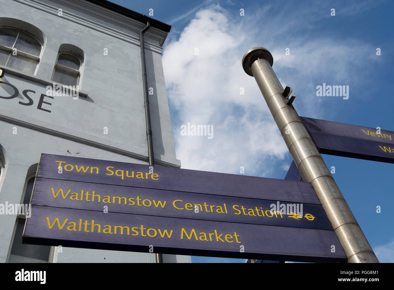 Walthamstow town square Banque de photographies et d’images à haute ...
