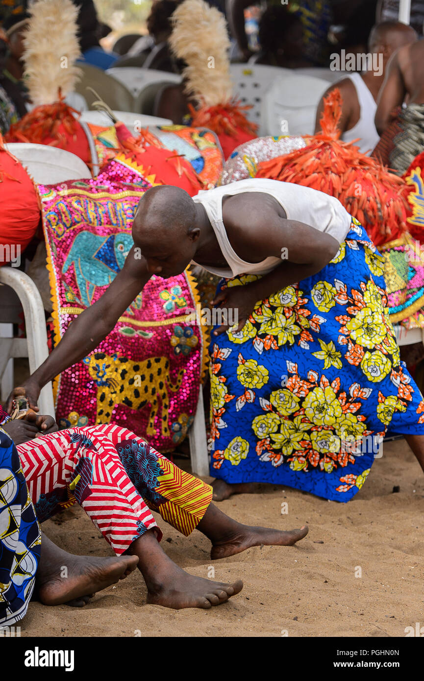 OUIDAH, BÉNIN - Jan 10, 2017 : l'homme béninois non identifiés dans les ...