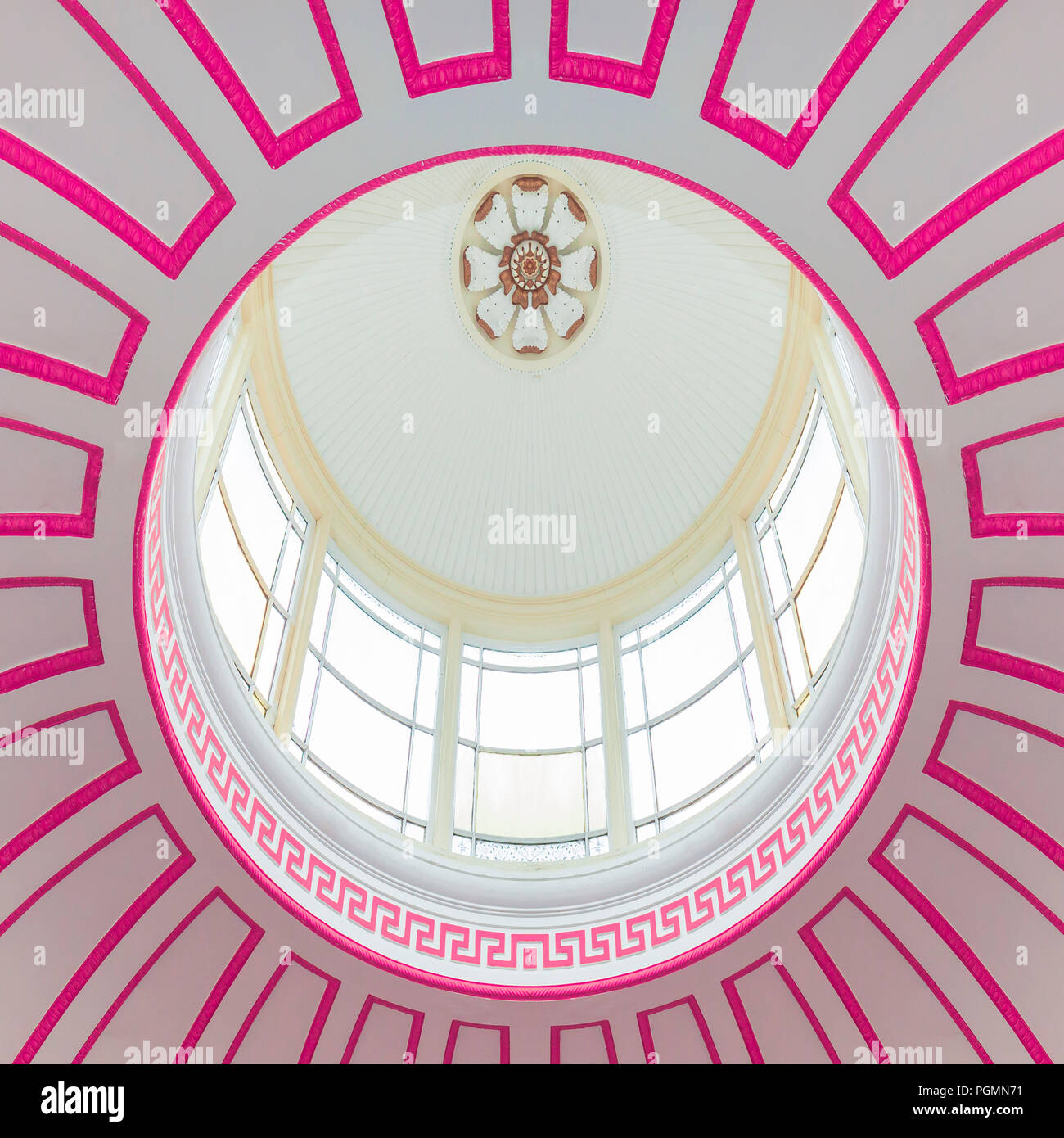 Plafond de l'atrium Banque de photographies et d’images à haute ...