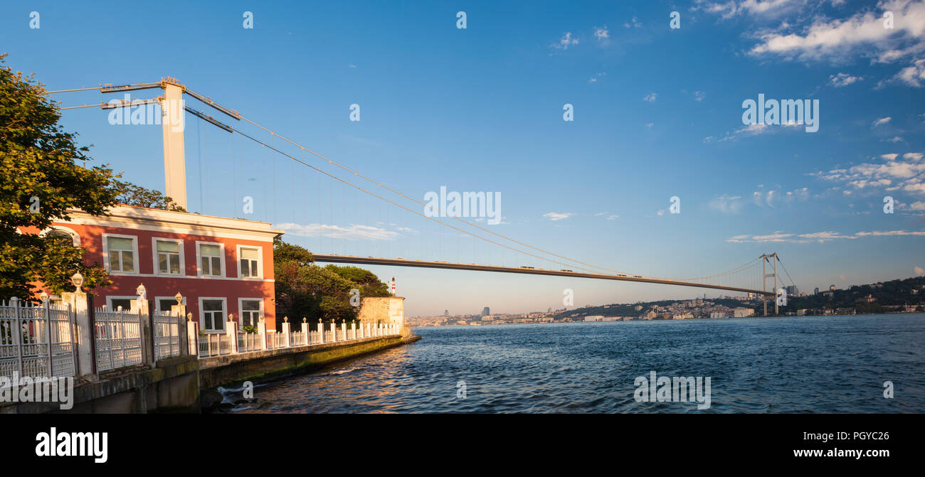 Pont du bosphore d'istanbul Banque de photographies et d’images à haute ...