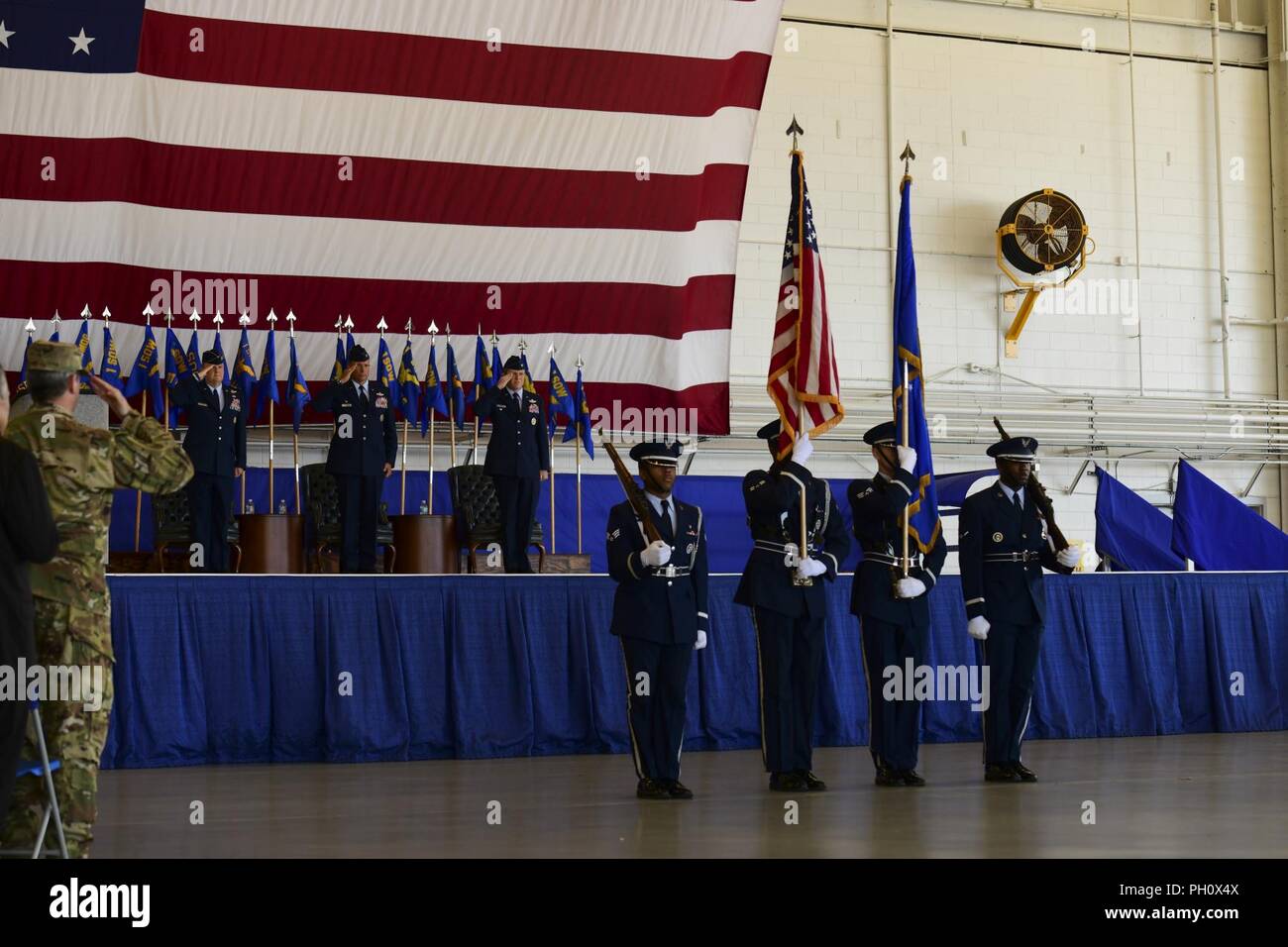 Les commandos de l'air rendent un hommage comme Hurlburt Field gardes d ...