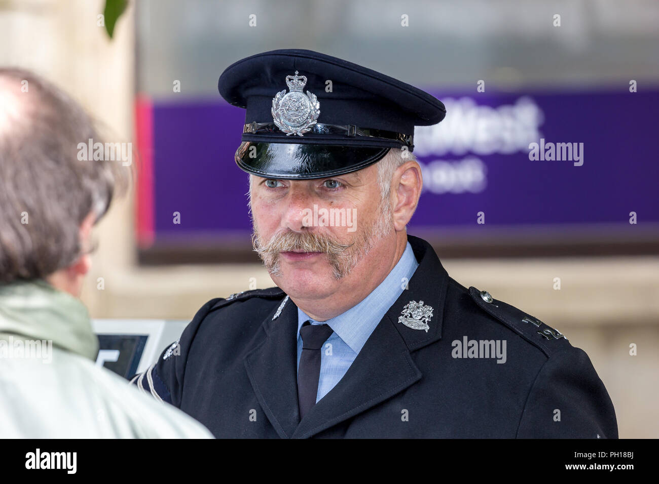 Gloucestershire police Banque de photographies et d’images à haute ...