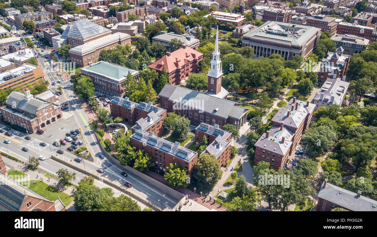 Harvard university boston memorial hall Banque de photographies et d ...