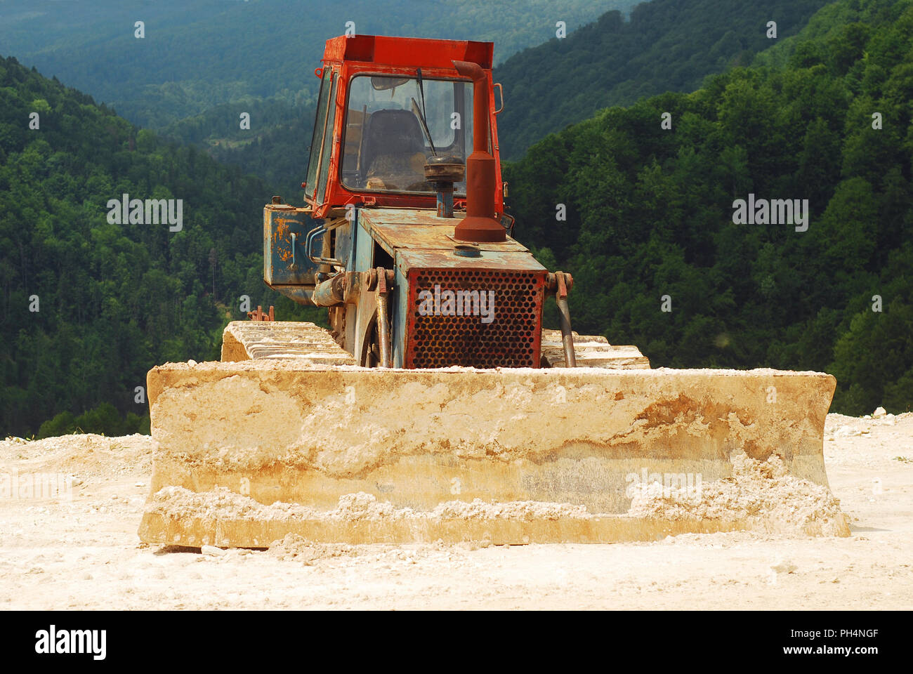 Bulldozer deforestation forest Banque de photographies et d’images à ...
