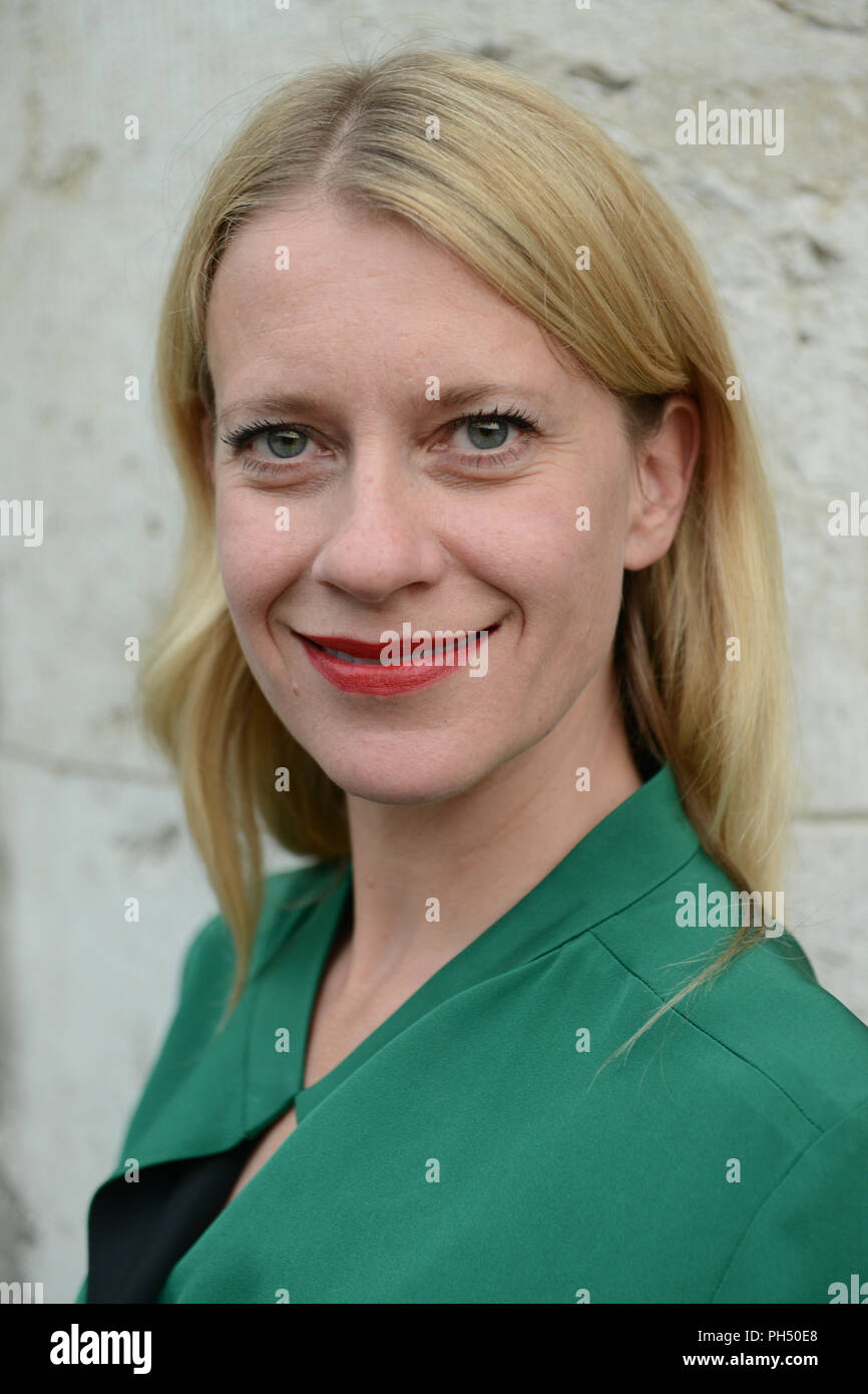Caroline peters Banque de photographies et d’images à haute résolution ...
