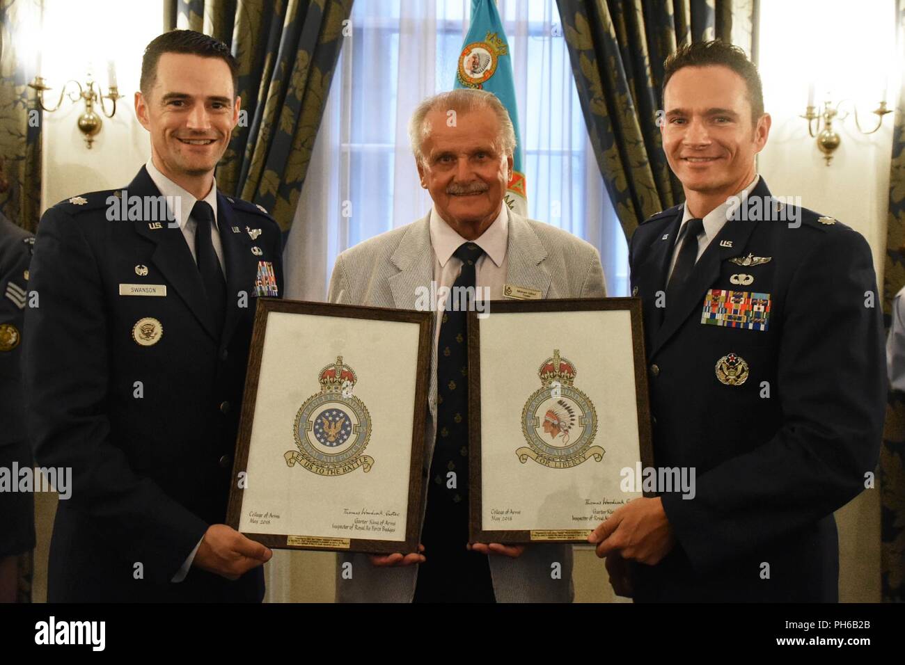 Le lieutenant-colonel Matthew Swanson, 336e Escadron de chasse au ...