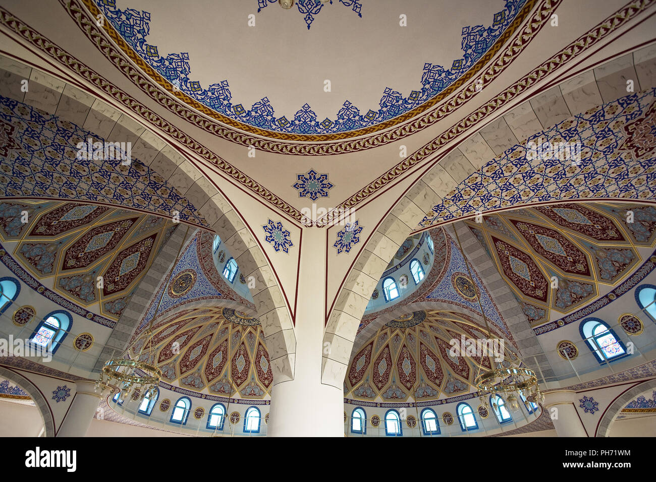Ditib central mosque of duisburg Banque de photographies et d’images à ...