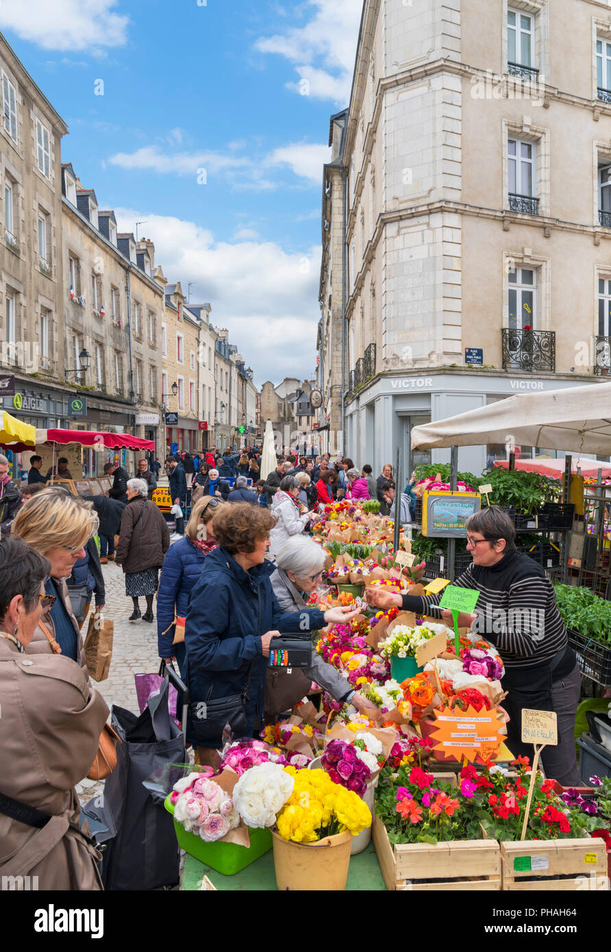 étals de marché typique français Banque de photographies et d’images à ...