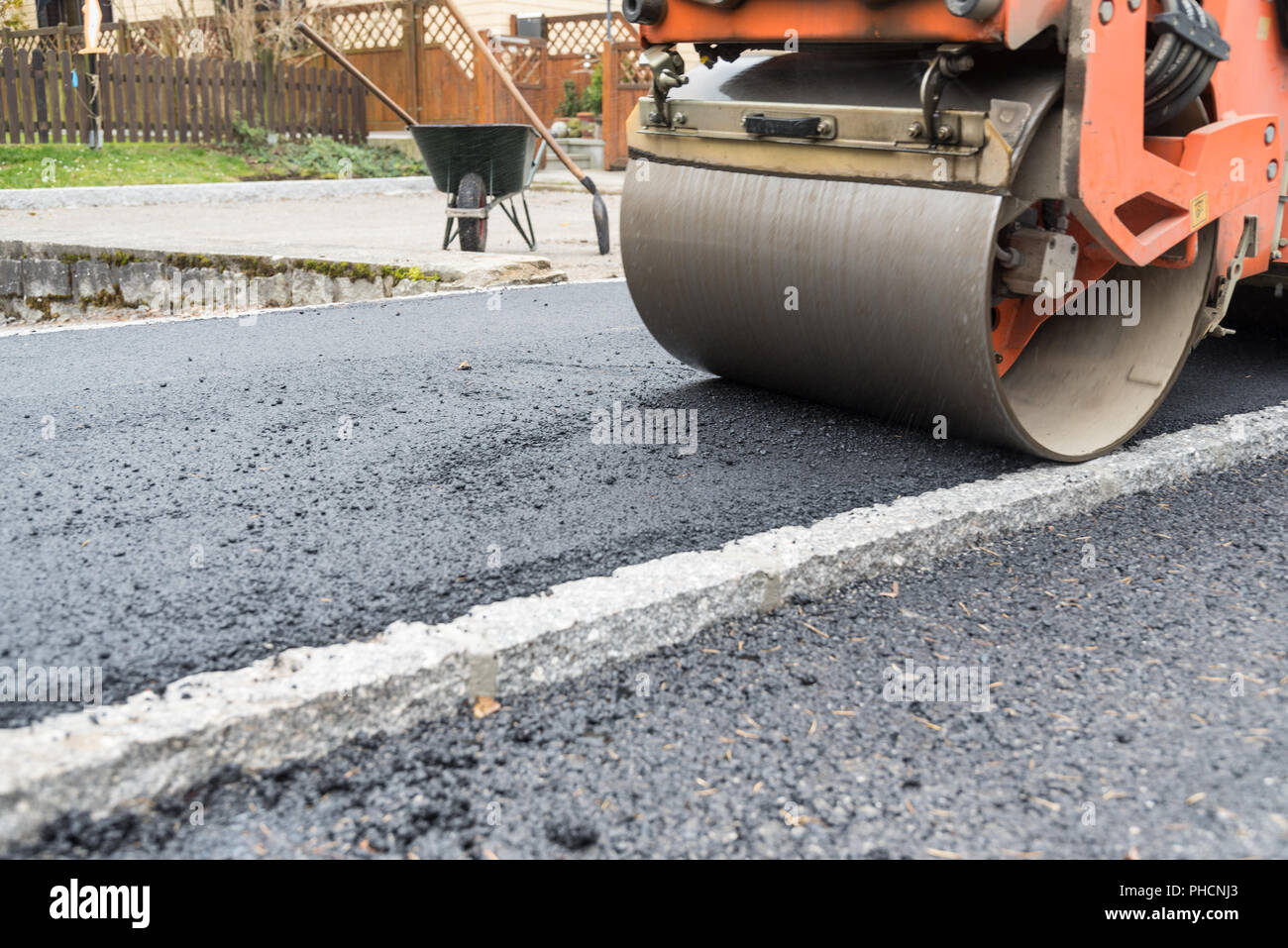 Asphalt coating Banque de photographies et d’images à haute résolution ...