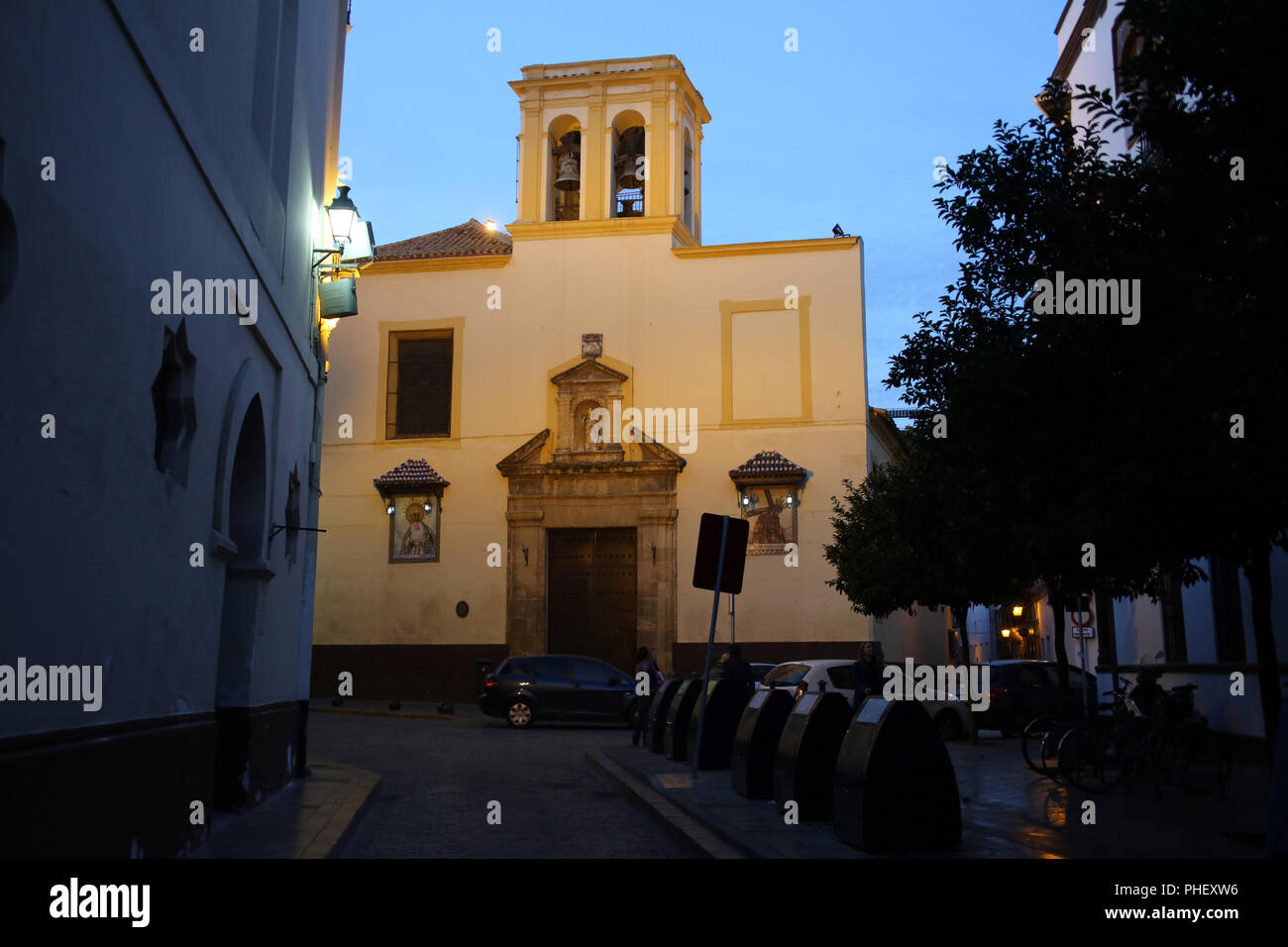 église de nicholas de bari Banque de photographies et d’images à haute ...