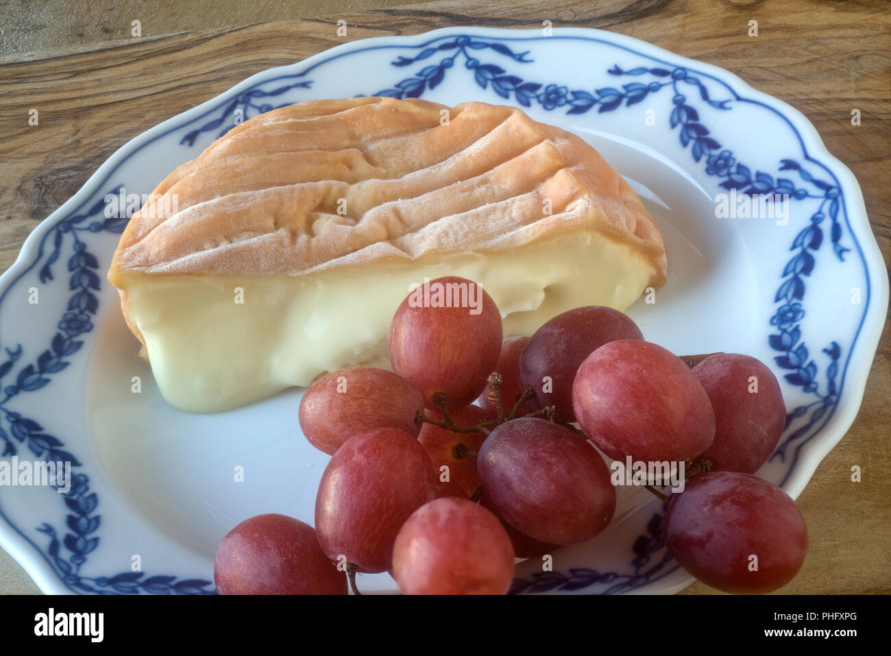 Epoisses cheese Banque de photographies et d’images à haute résolution ...