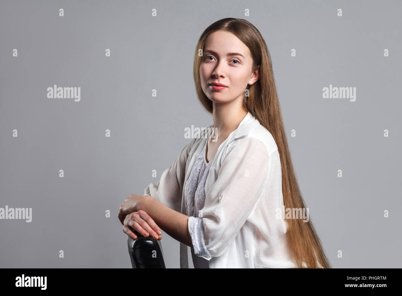 Calm smiley Banque de photographies et d’images à haute résolution - Alamy