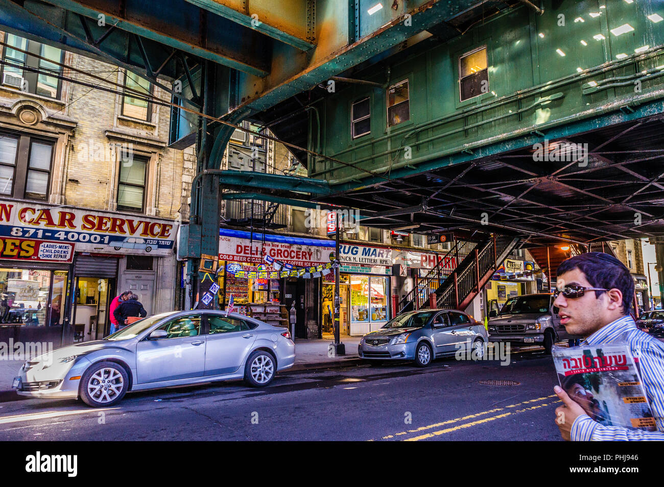 55th street bmt west end line subway station Banque de photographies et ...