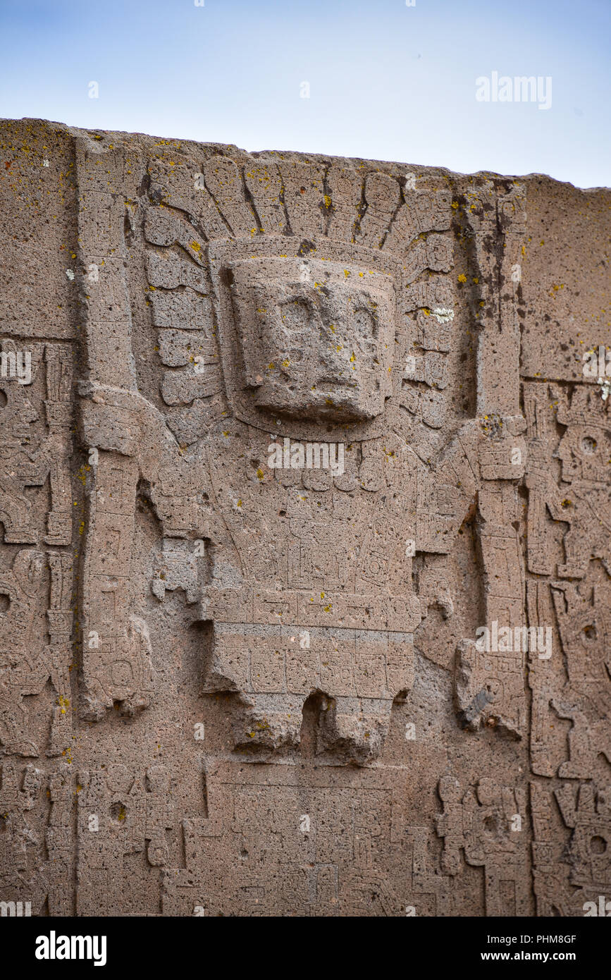 Viracocha statue Banque de photographies et d’images à haute résolution - Alamy