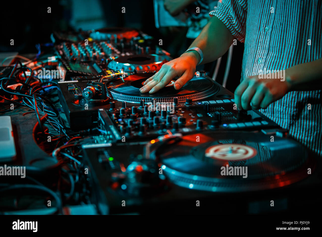 Disc Jockey Banque d'image et photos - Alamy