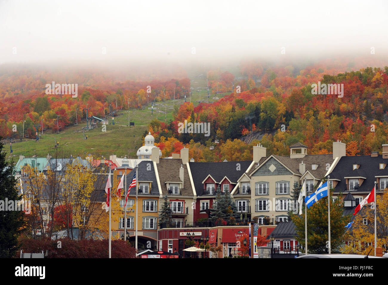 Paysage d'automne laurentides québec Banque de photographies et d ...