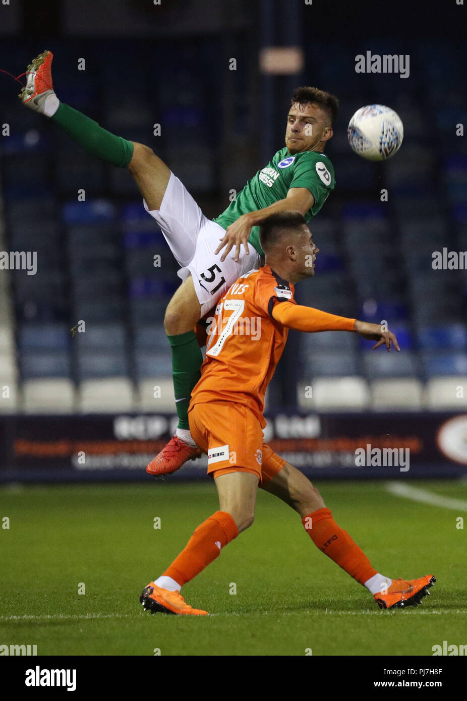 Hove albions archie davies Banque de photographies et d’images à haute ...