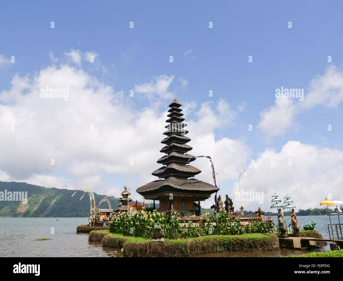 Hindu Temple Pura Ulun Danu Bratan, sur le lac Bratan. Balinais ...