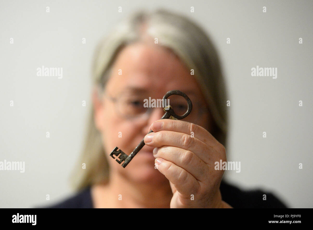 Historien juridique archives nationales dr amanda bevan tient Banque de ...