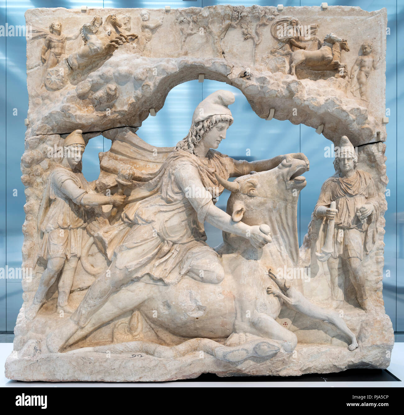 Dieu Soleil Persan Mithra Banque d'image et photos - Alamy