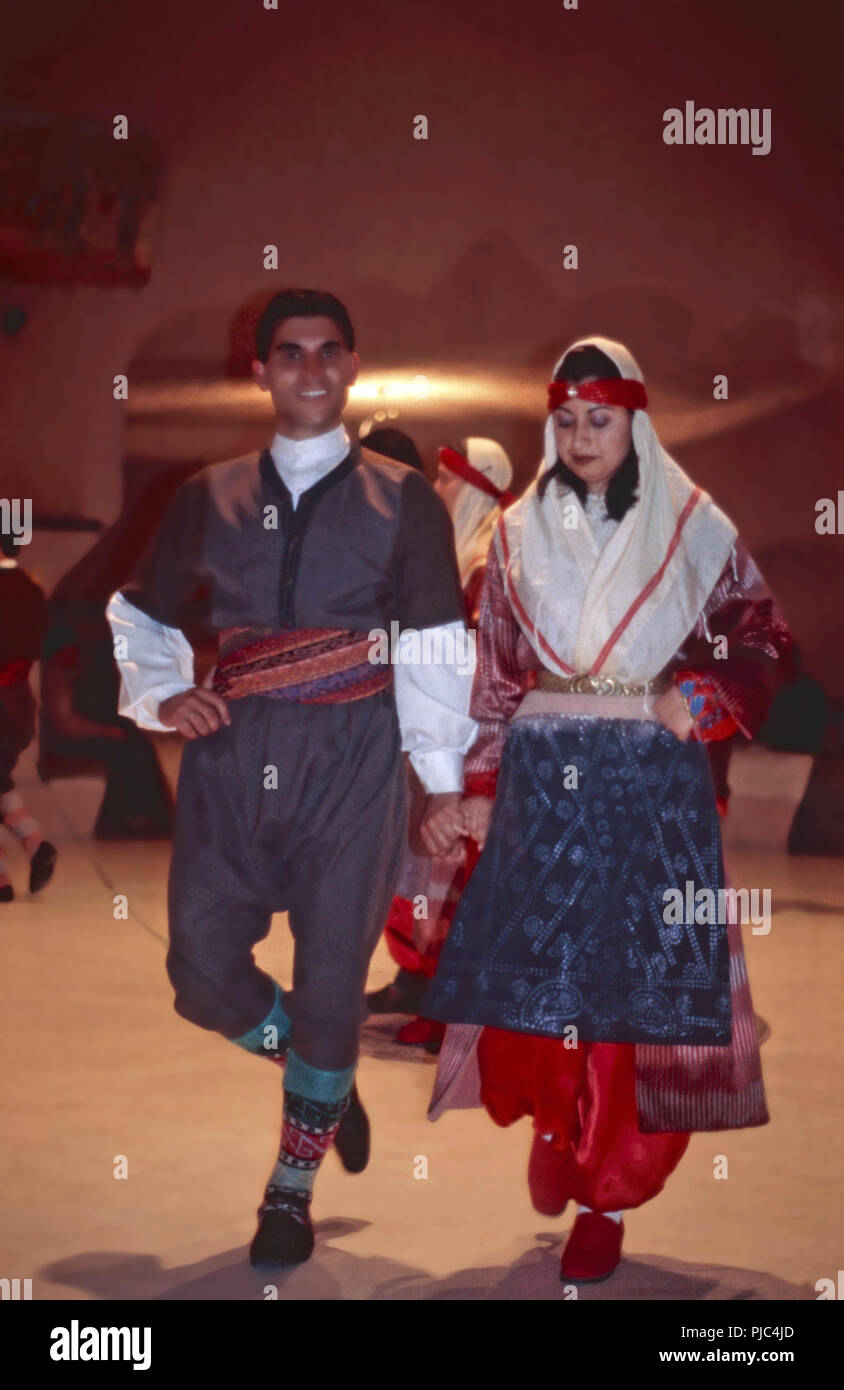 Danseurs Traditionnels Turcs Banque d'image et photos - Alamy