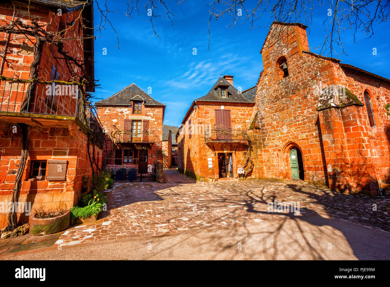 Membre des plus beaux villages de france Banque de photographies et d ...