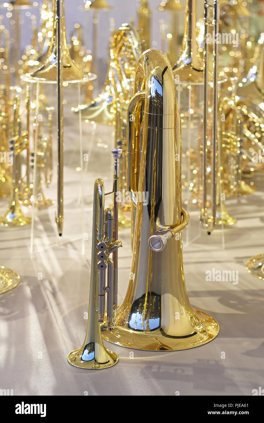 Instruments De Musique A Vents Banque d'image et photos - Alamy