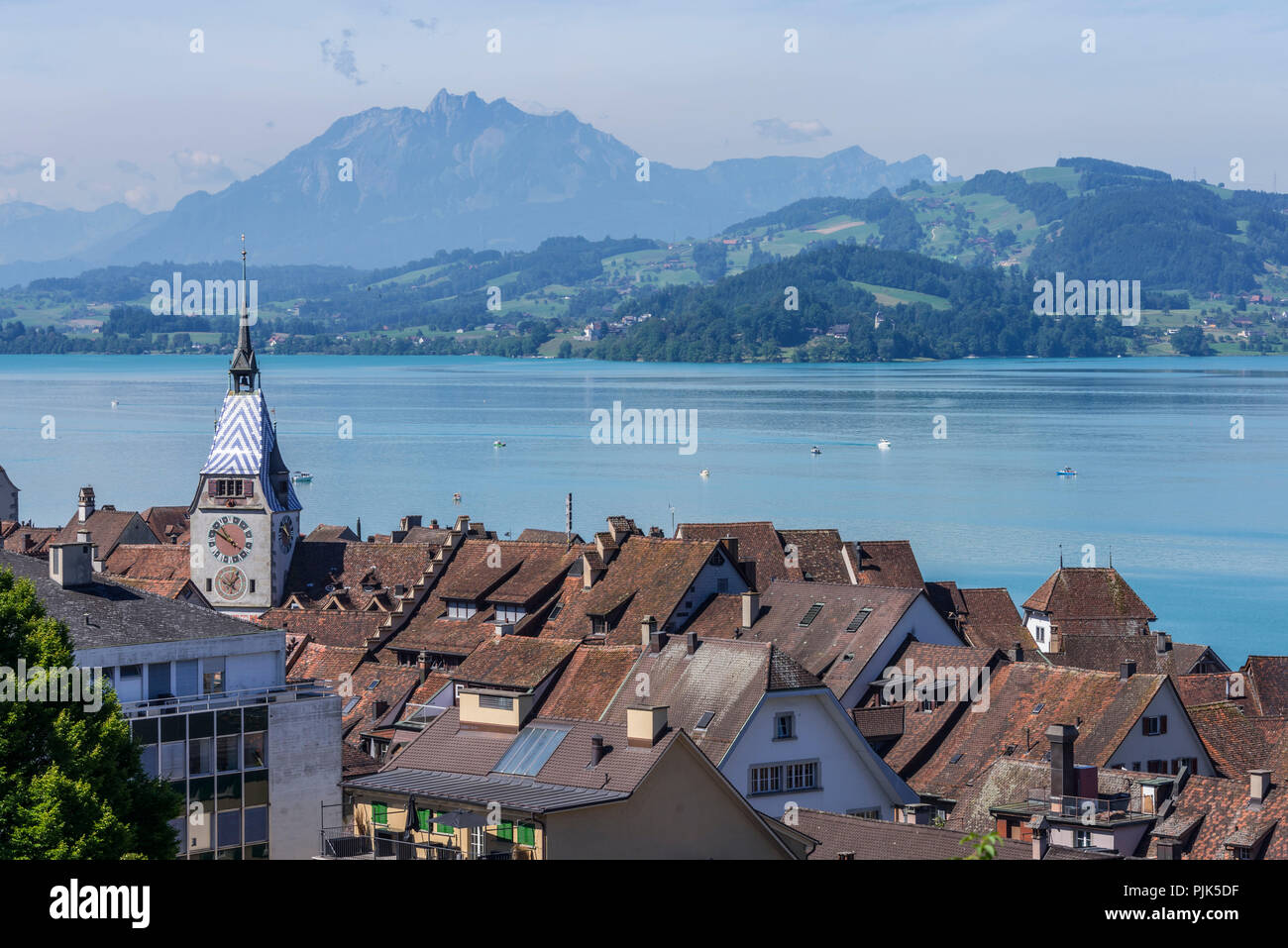 Vue sur Ville et du lac, de Zoug, le lac de Zoug, canton de Zoug ...