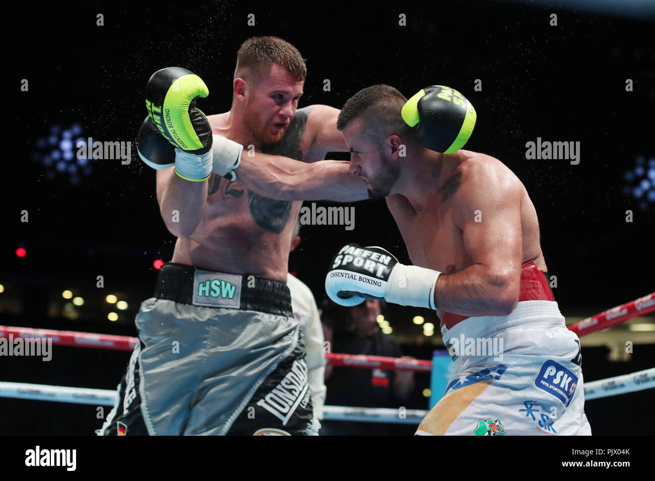 Combat de boxe Banque de photographies et d’images à haute résolution ...