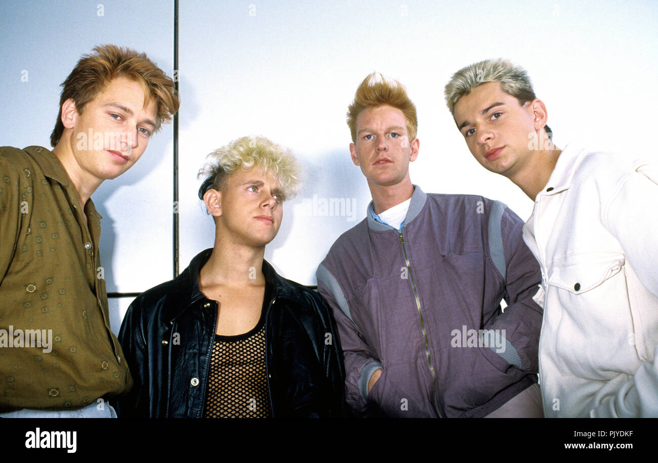 V.l. Alan Wilder, Martin Gore, Andrew Fletcher, Dave Gahan (Depeche Mode) sur 01.04.1983 à ...