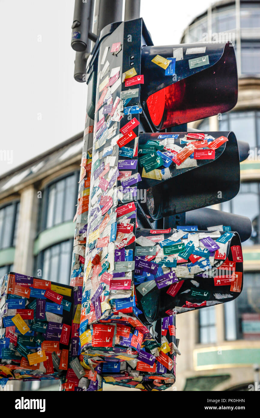 Poteaux de feux de circulation Banque de photographies et d’images à haute résolution - Alamy