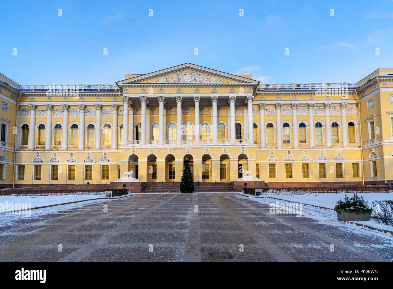 Old mikhailovsky palace Banque de photographies et d’images à haute ...