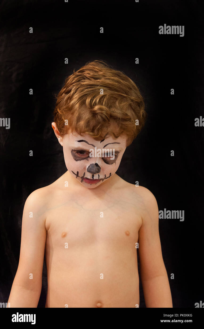 Skeleton face paint Banque de photographies et d’images à haute ...