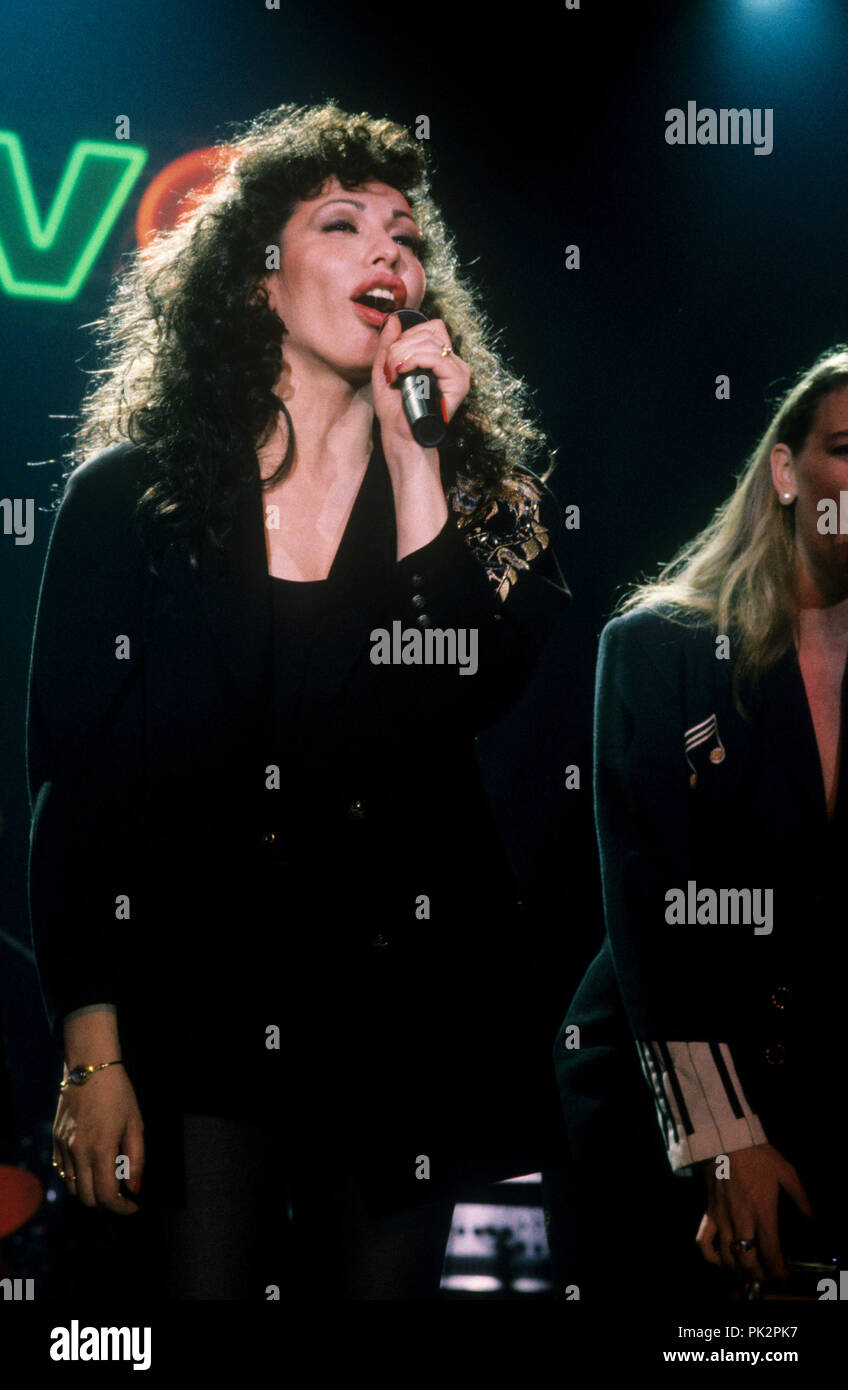 Singer jennifer rush on stage Banque de photographies et d’images à ...
