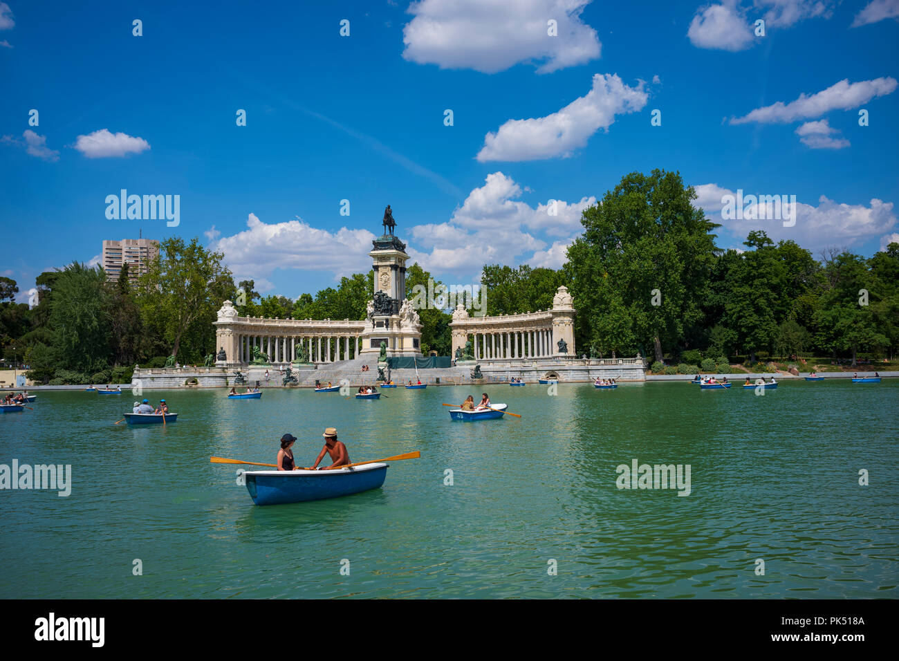 Le parc du buena retiro Banque de photographies et d’images à haute ...