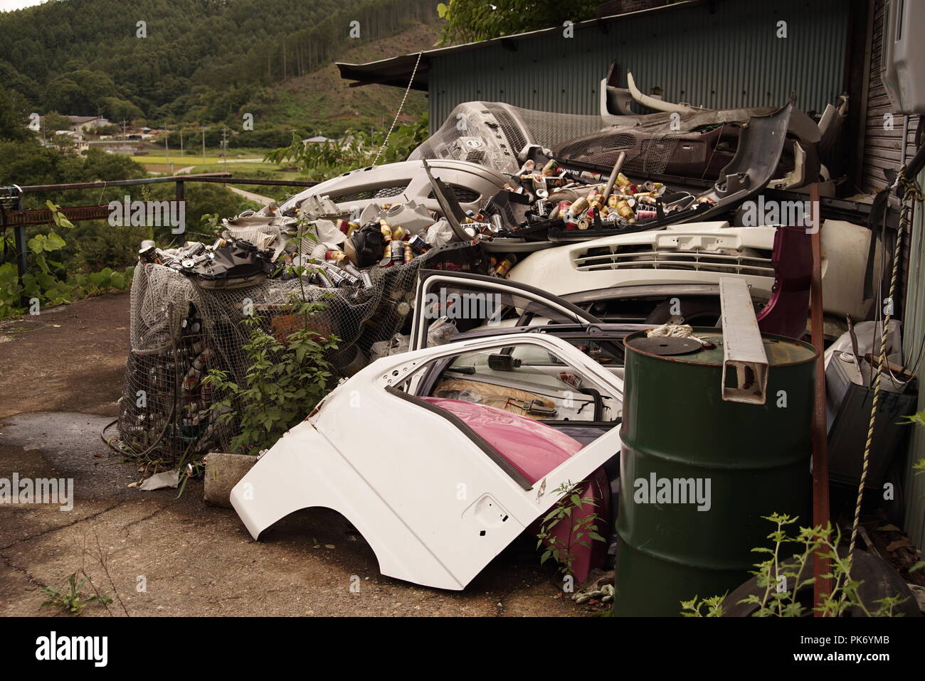 Scrap metal parts Banque de photographies et d’images à haute ...