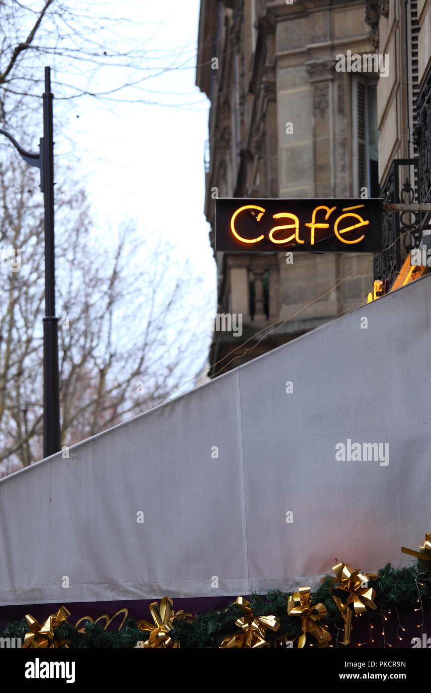 Café parisien Banque de photographies et d’images à haute résolution ...