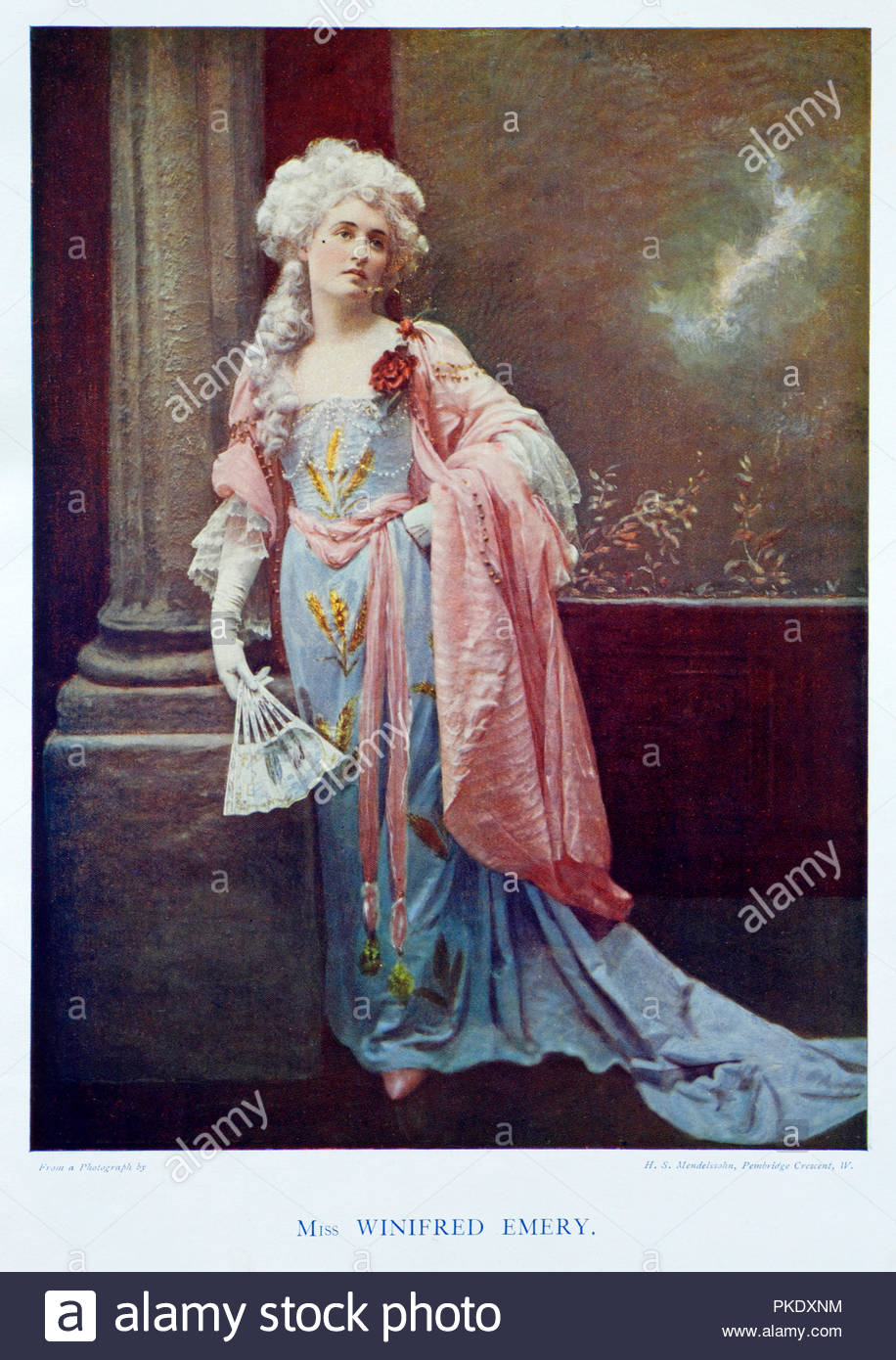 Winifred Emery portrait, 1861 - 1924, Isabel Maud née Emery, était une ...