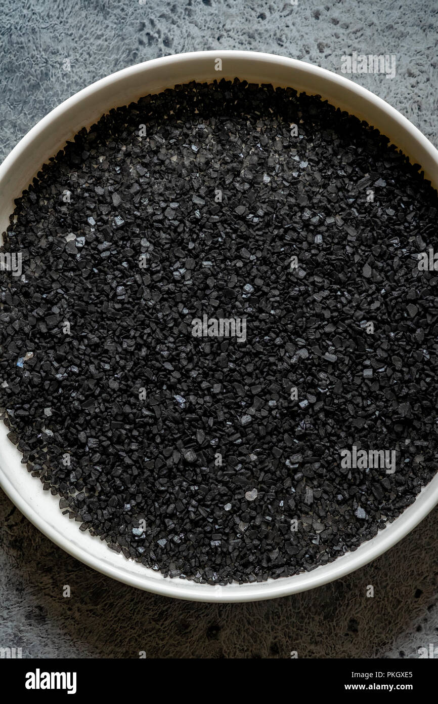 Sel noir Banque de photographies et d’images à haute résolution - Alamy