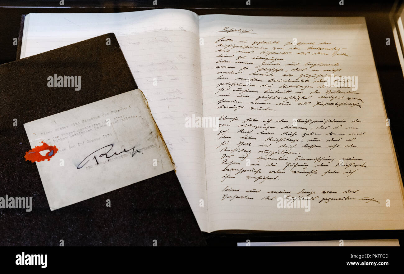 Hitler diaries Banque de photographies et d’images à haute résolution ...