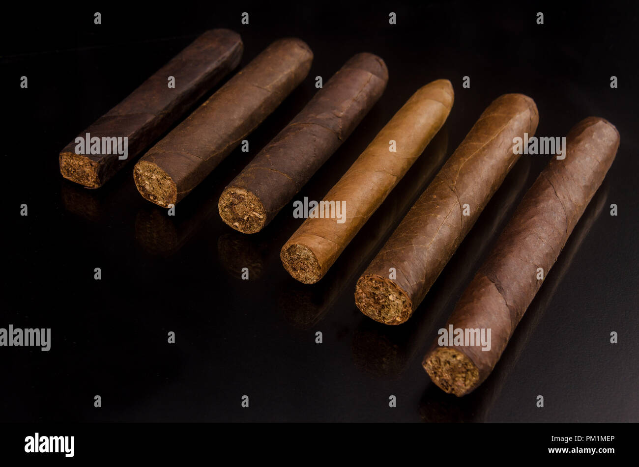Cigare trop sec Banque de photographies et d’images à haute résolution ...