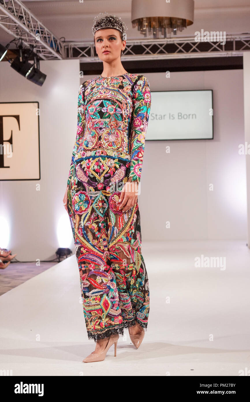 Londres, Royaume-Uni. 16 Sep 2018. Fashions Finest ES19, jour 2, voir 2 ...