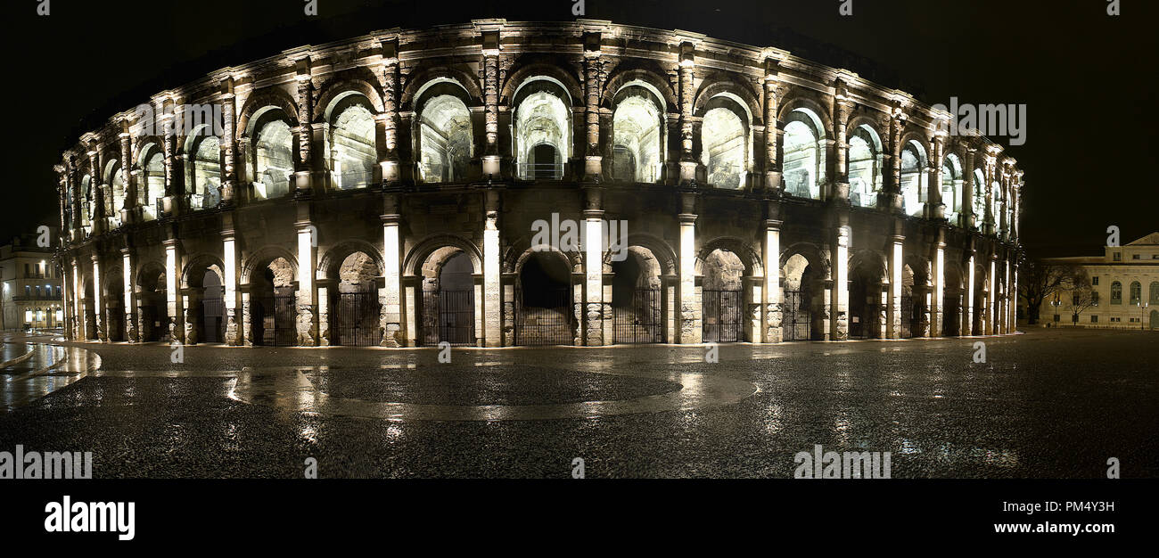 Arènes de Nîmes - Gard - Sud de France : Arènes de Nîmes - - Sud de la ...